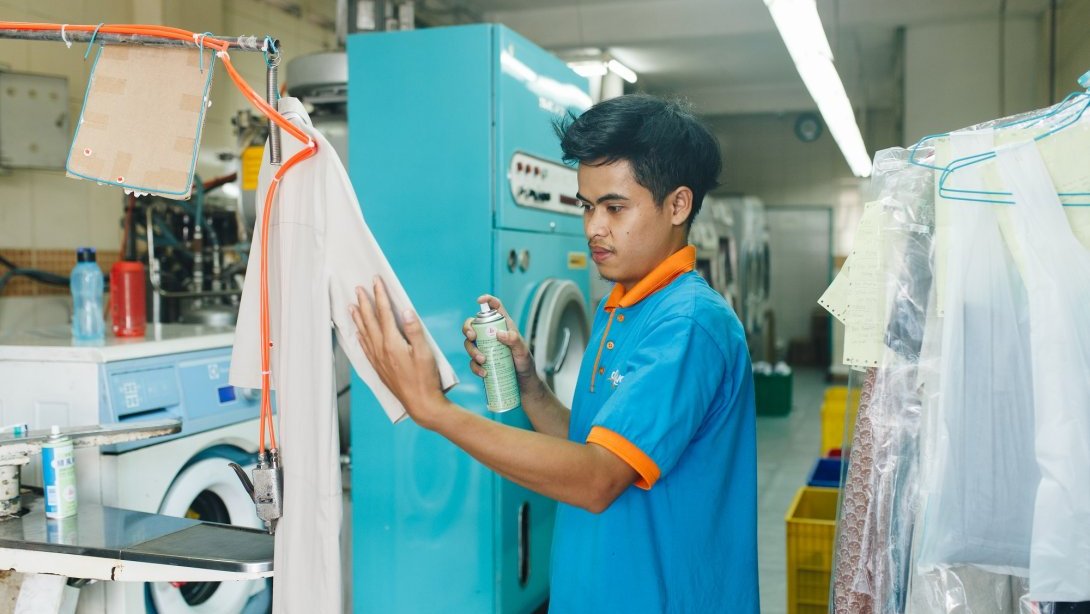 Perbedaan Cuci Kering, Cuci Basah, dan Dry Cleaning - Matik Laundry